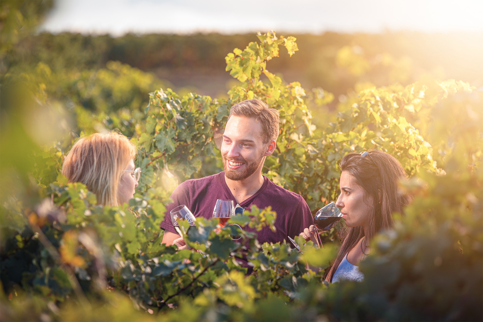 LES TERRES ROUGES, balade et rando - Serres, Aude